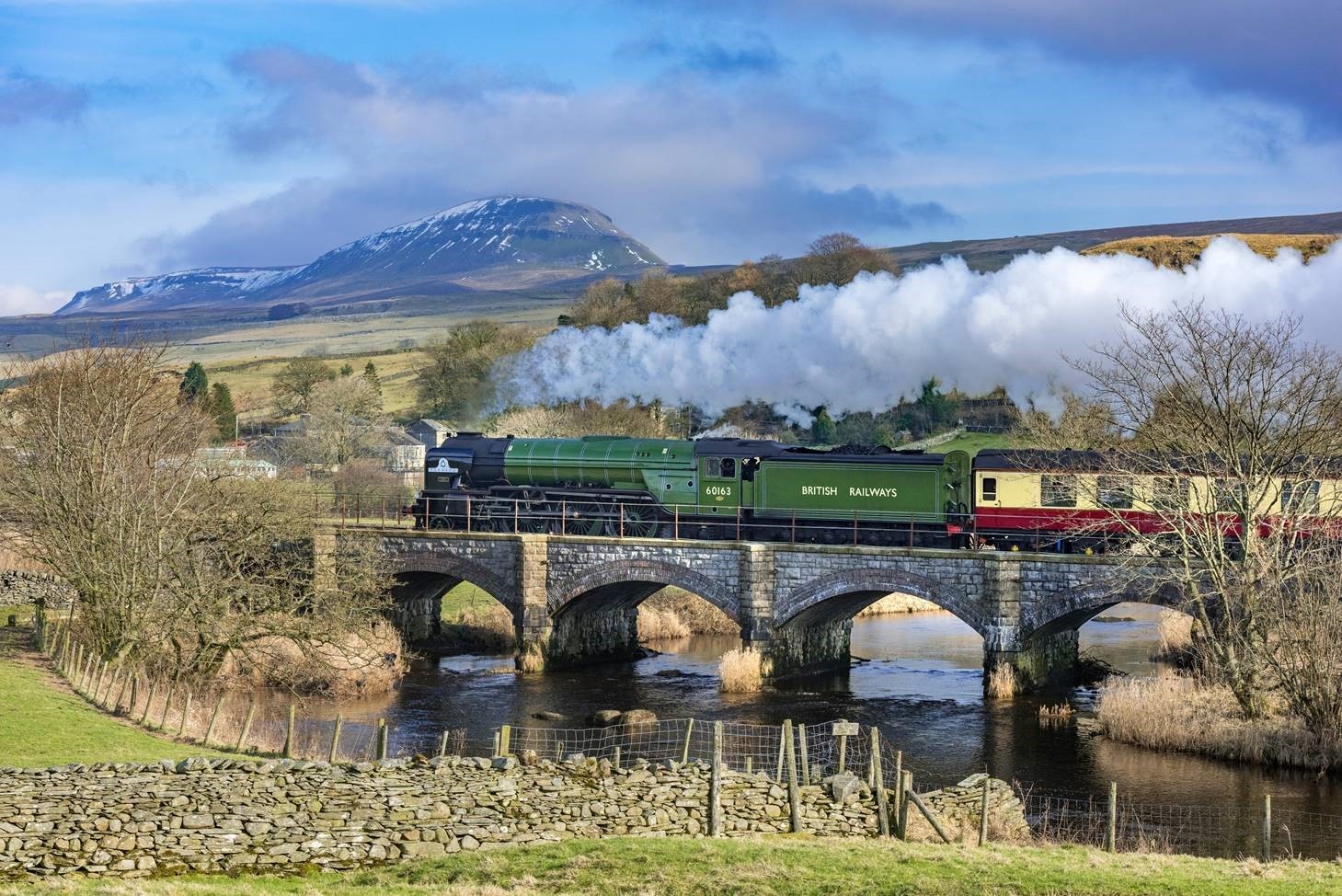 Auction – Railway Ball